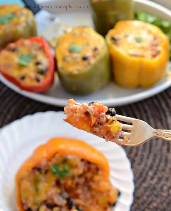 Slow Cooker Stuffed Bell Peppers with Quinoa & Black Beans | Vegetarian