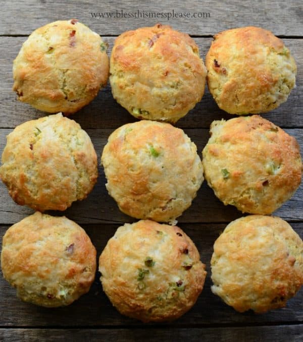 Cheddar Bacon Cornbread Muffins | Savory Cornbread Muffin Recipe