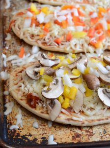 Easy Flatbread Pizzas | Kid-Friendly Flatbread Recipe for Lunch, Dinner ...