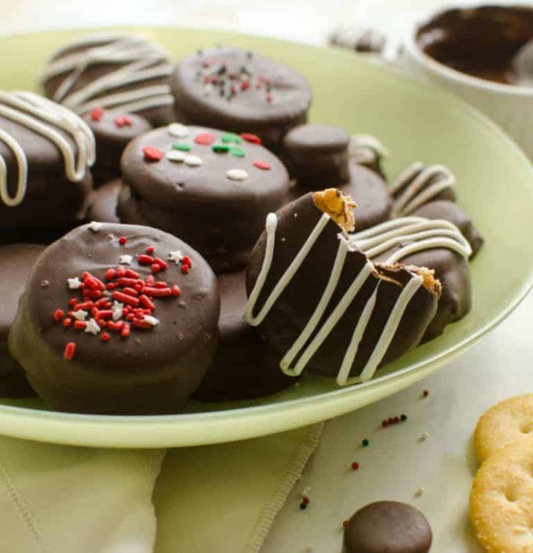 No-Bake Chocolate-Covered Fluffernutter Cookies