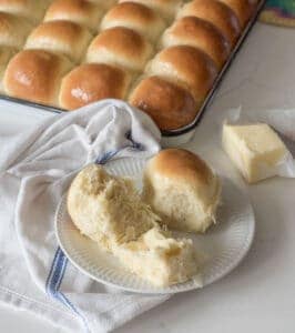 Easy Jumbo Dinner Rolls Recipe | The BEST Homemade Dinner Rolls