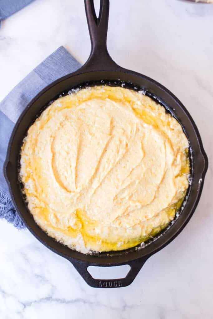 Old Fashioned Skillet Cornbread | Buttermilk Cornbread Recipe