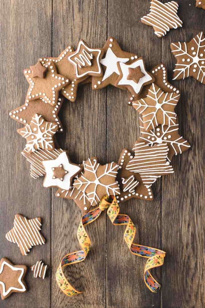 Gingerbread Wreath — Bless this Mess