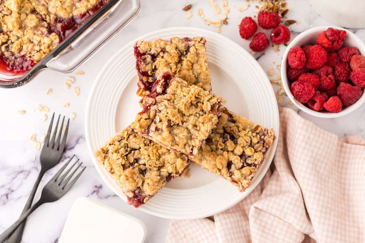Raspberry Streusel Bars | Easy Raspberry Dessert Recipe