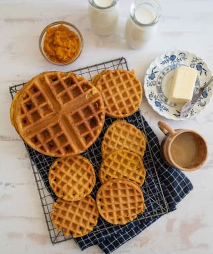 Golden Crisp Pumpkin Waffles {Light And Fluffy} — Bless this Mess