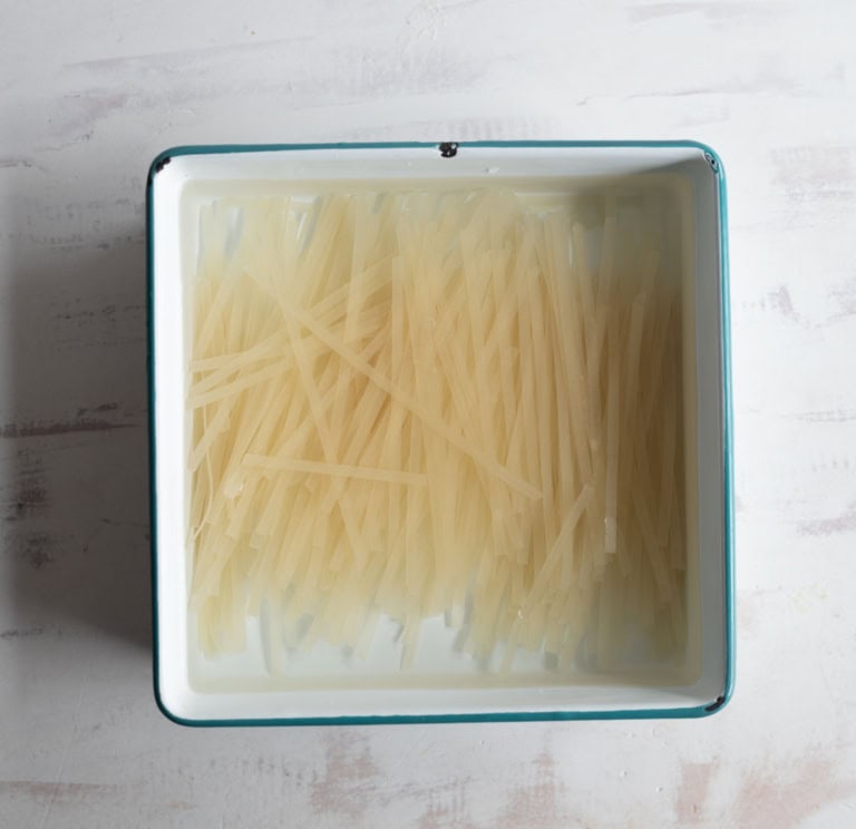 30-Minute Asian Noodle Salad with Zesty Peanut Dressing — Bless this Mess